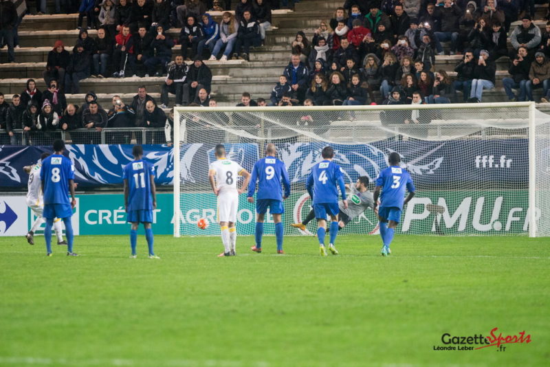 FOOTBALL : L'Amiens AC avec les honneurs ! - GazetteSports