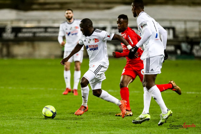 FOOTBALL – Issa Cissokho : « Paris, c’est notre match de Ligue des ...