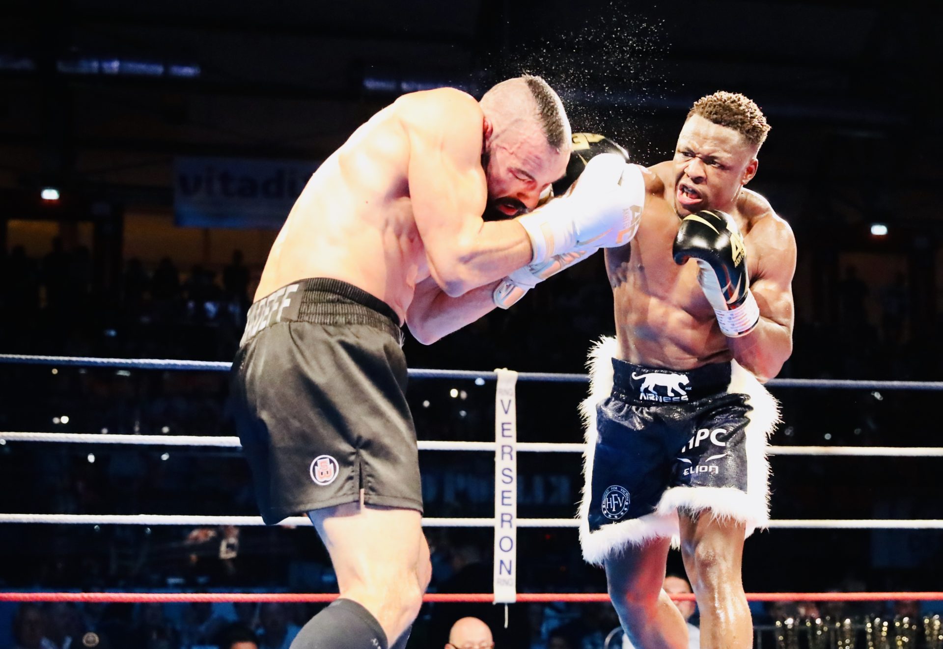 BOXE ANGLAISE : Pluie de coups au Main Event 7 - GazetteSports