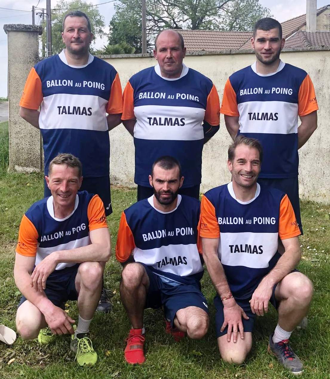 BALLON AU POING : Première journée du championnat estival - GazetteSports