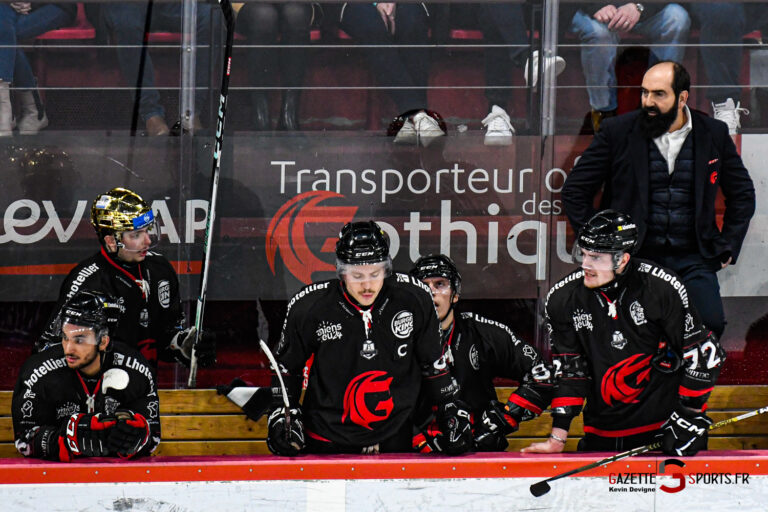 PHOTOS : Retrouvez les images de la rencontre entre les Gothique d ...