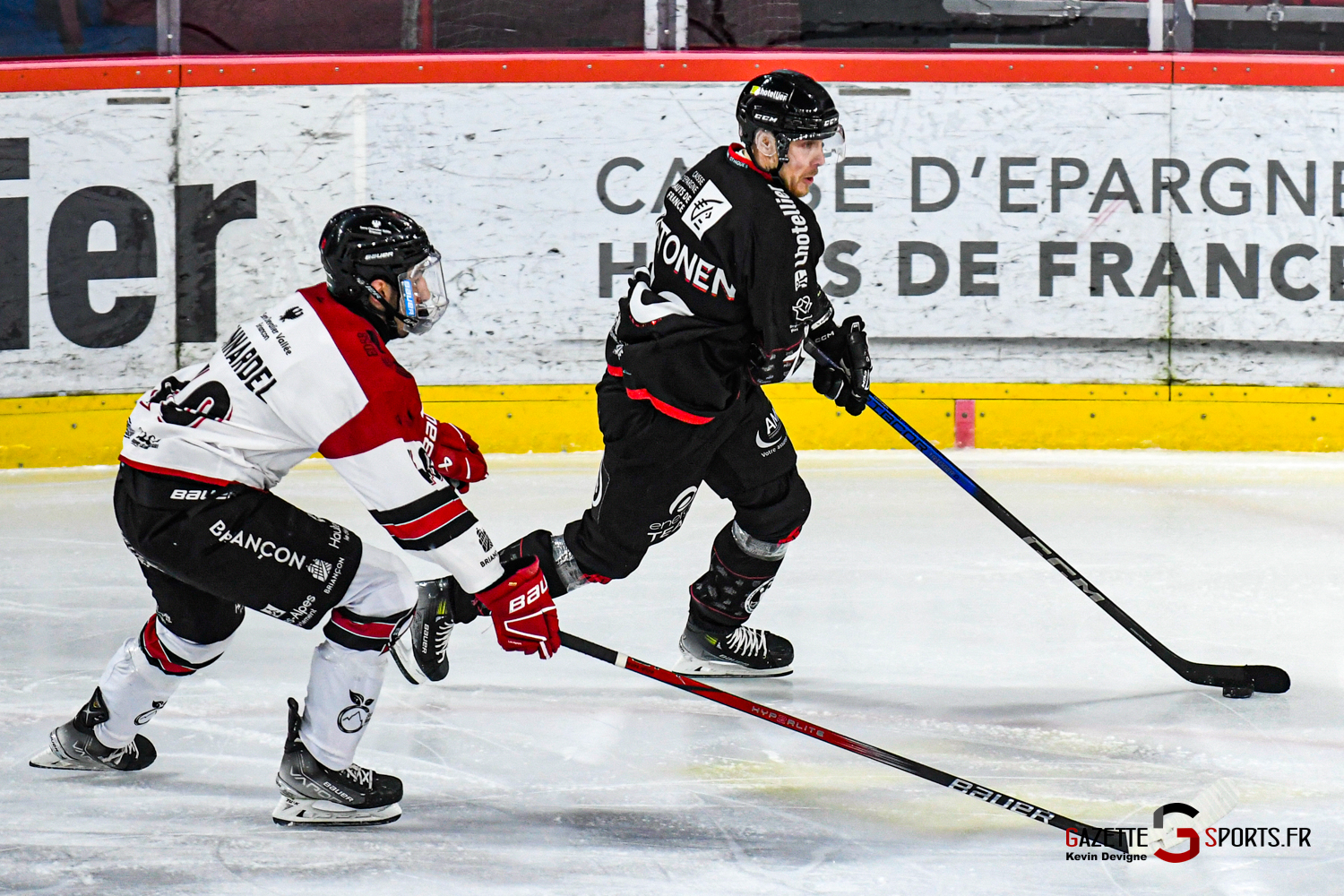 PHOTOS : Retrouvez les images de la rencontre entre les Gothique d ...