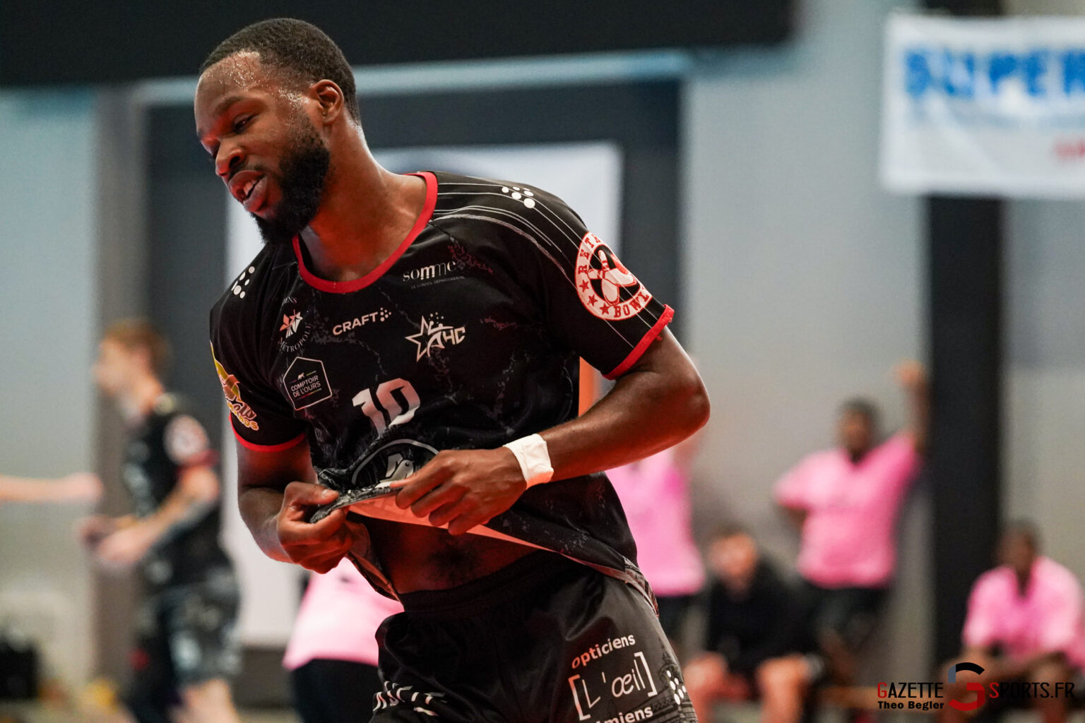 HANDBALL : L'Amiens Handball Club s'incline pour la première fois en ...